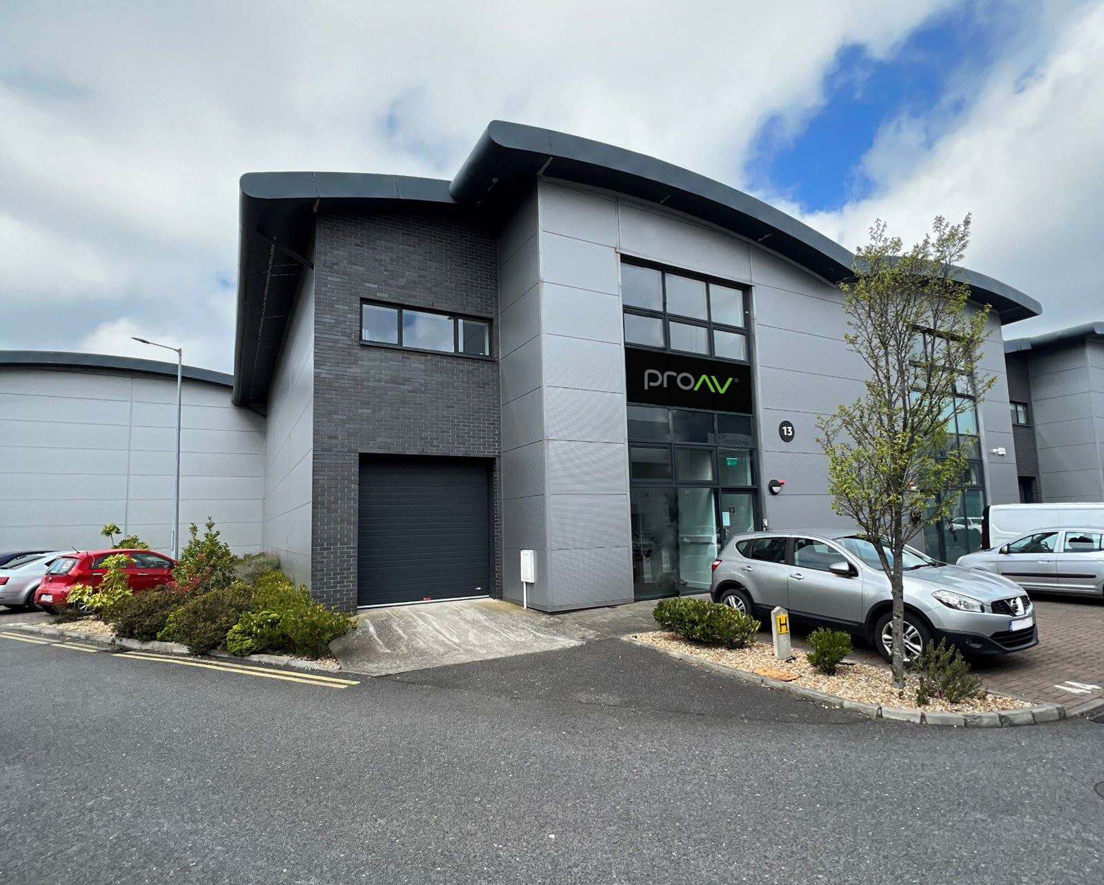 Global AV & UC Technology Solutions & Support | proAV