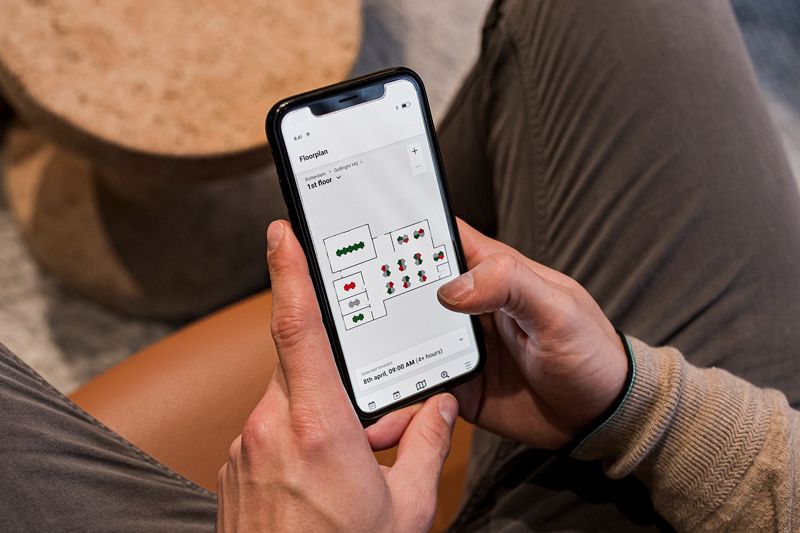 GoBright Products - GoBright Desk Booking | proAV